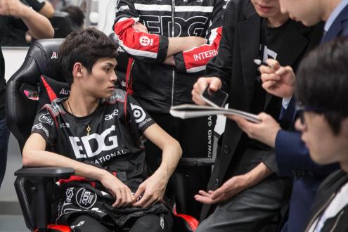 EDG faz substituição de emergência e Koro1 entra no lugar de Mouse ...