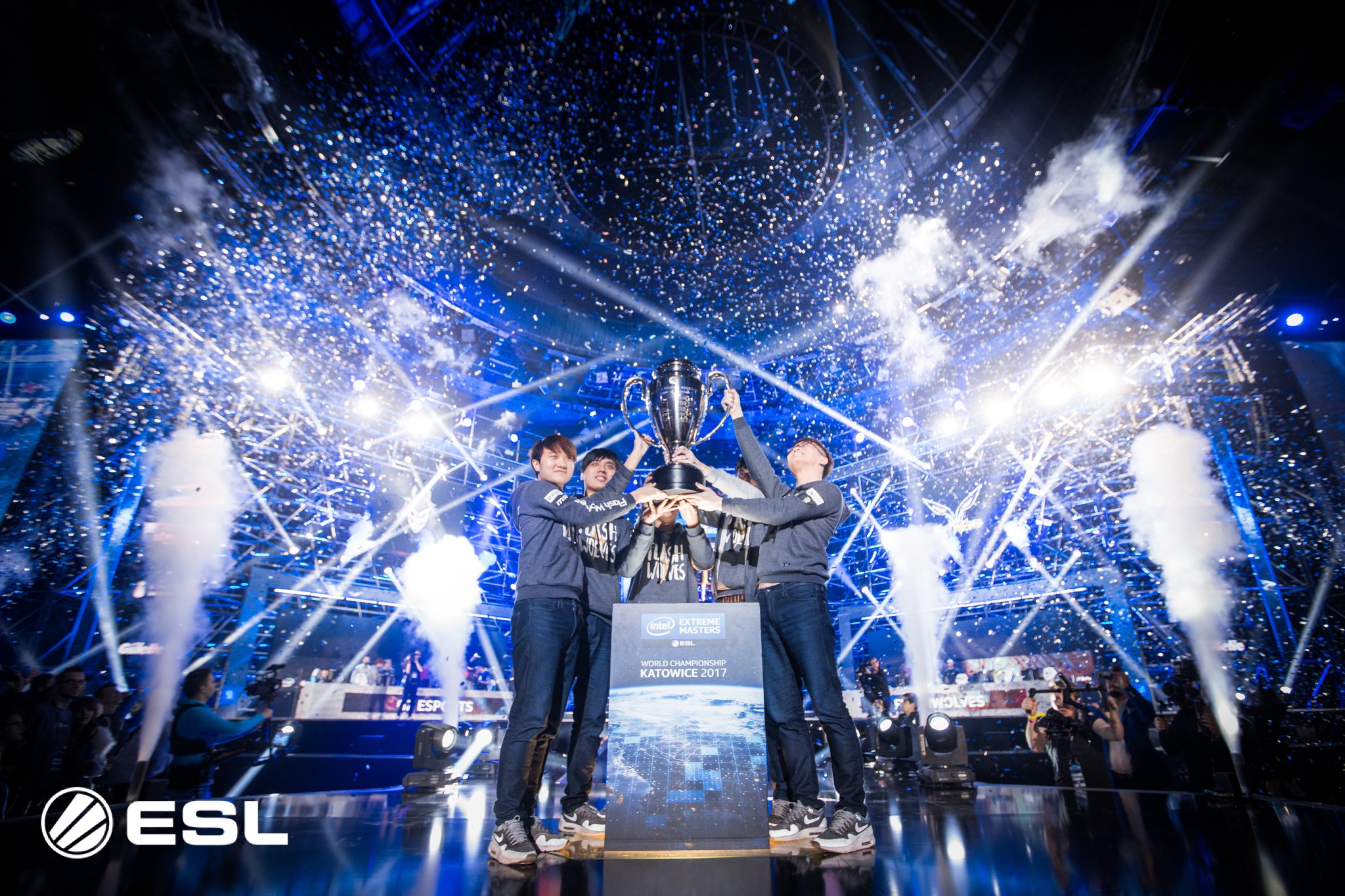 Flash Wolves é a grande campeã da IEM Katowice 2017 de League of ...