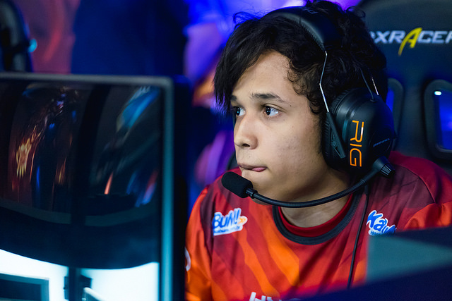 Jogador mais jovem da história do CBLOL, Titan comenta estreia ao lado ...