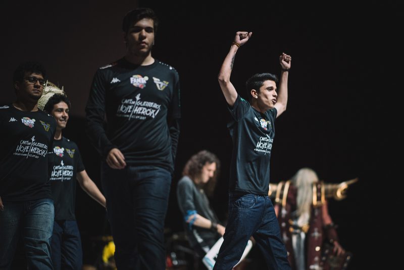 Contra tudo e contra todos! Team One é campeã do CBLOL 2017 - Mais Esports
