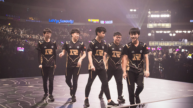 RNG vence Fnatic e se classifica para semifinal do Mundial 2017 - Mais Esports