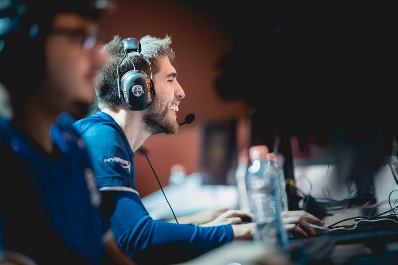 Rakin vai para a reserva; Robo pode assumir a rota do meio - Mais Esports