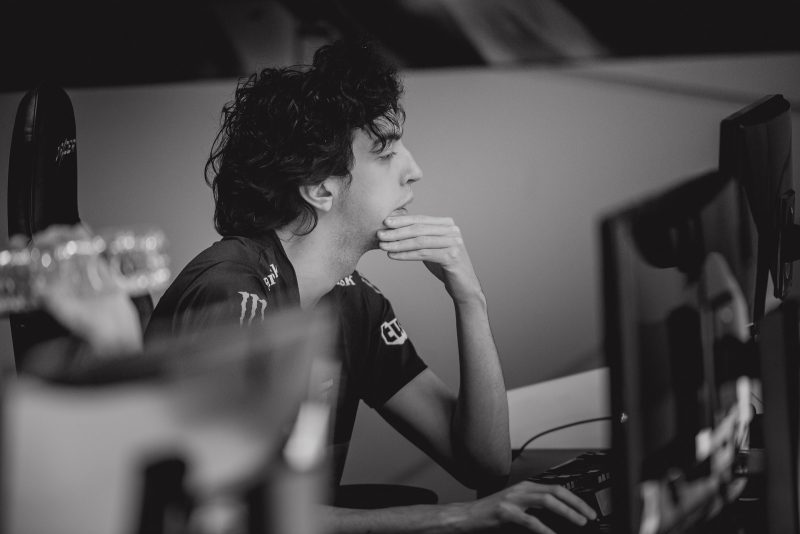 Loop fala sobre campanha da paiN, pressão na série contra RED e manda ...