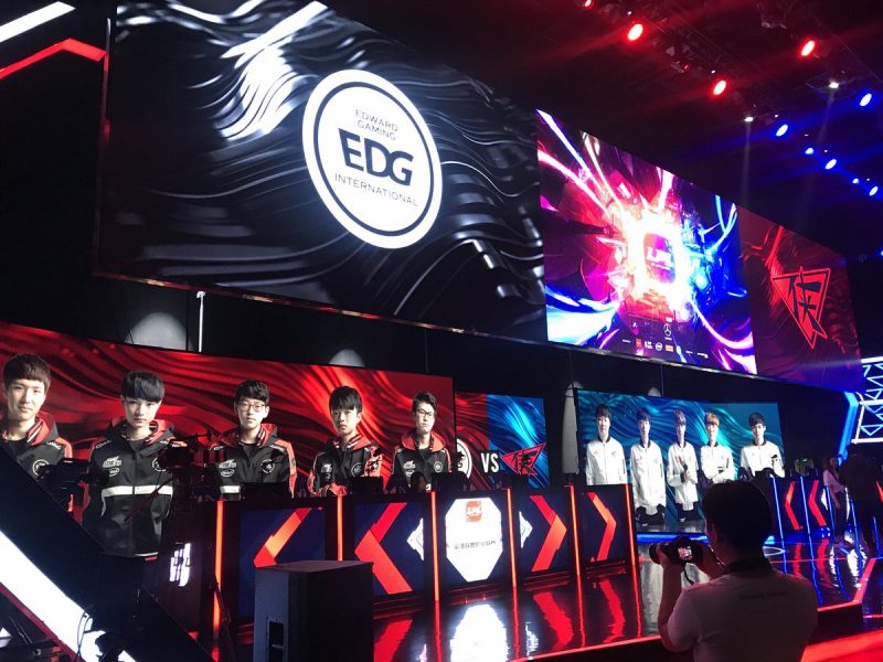 EDward Gaming e Royal Never Give Up se enfrentarão na final da LPL 2018 - Mais Esports