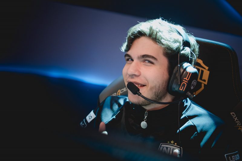 RedBert revela que Absolut está lesionado e manda recado para torcida ...