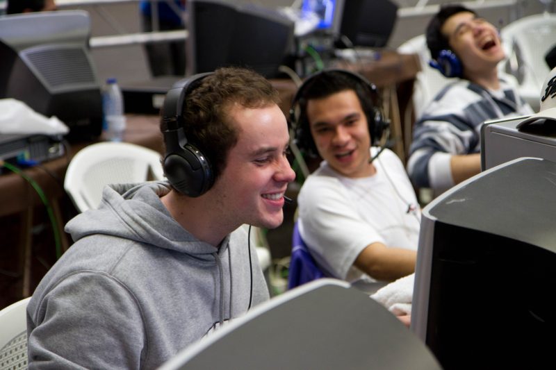 Spacca não é mais jogador da FURIA; Ablej atuará na equipe principal ...