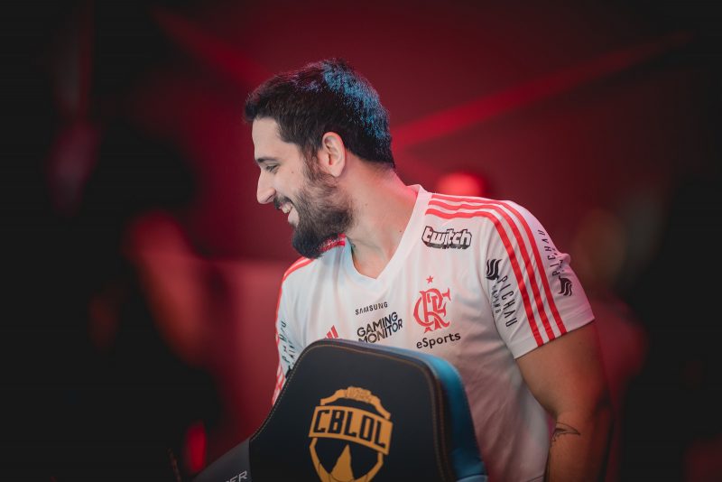 brTT continuará no Flamengo para 2019 - Mais Esports