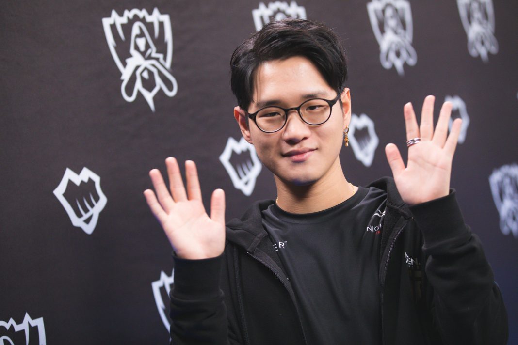 LoL: Campeão mundial, Crown anuncia sua aposentadoria do competitivo ...