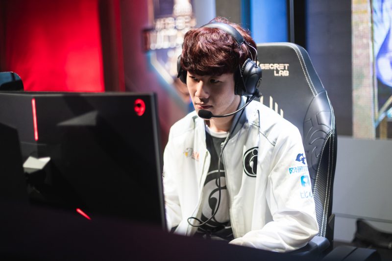 LoL: Invictus Gaming e Team Liquid permanecem invictas no 1° dia de MSI ...