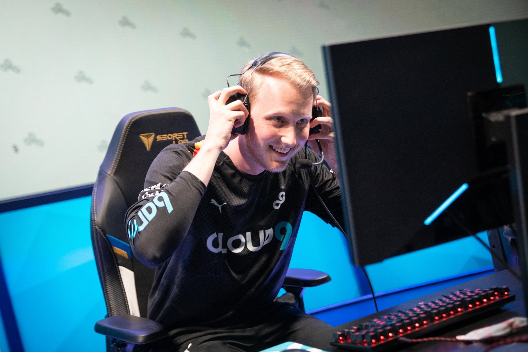 LCS Lock In 2022: Zven realiza Pentakill pela Cloud9 no primeiro dia de ...