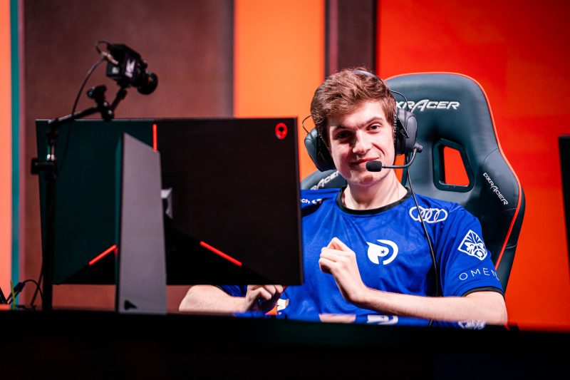 LoL: Team Liquid quer fechar contrato milionário com Alphari, de acordo ...