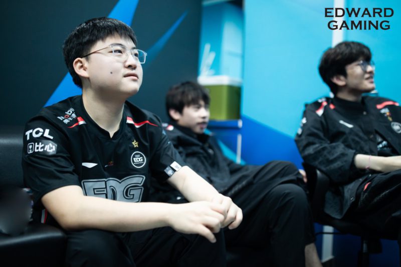LPL 2023: Uzi estreia vencendo a IG e ganha MVP - Mais Esports