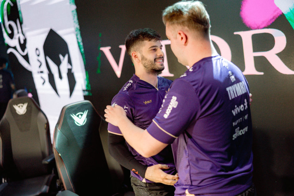 LTA Sul 2025: Coach SeeEl fez de novo! Vivo Keyd Stars atropela a FURIA ...